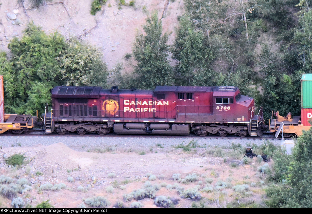 CP 9705 Mid-Train DPU